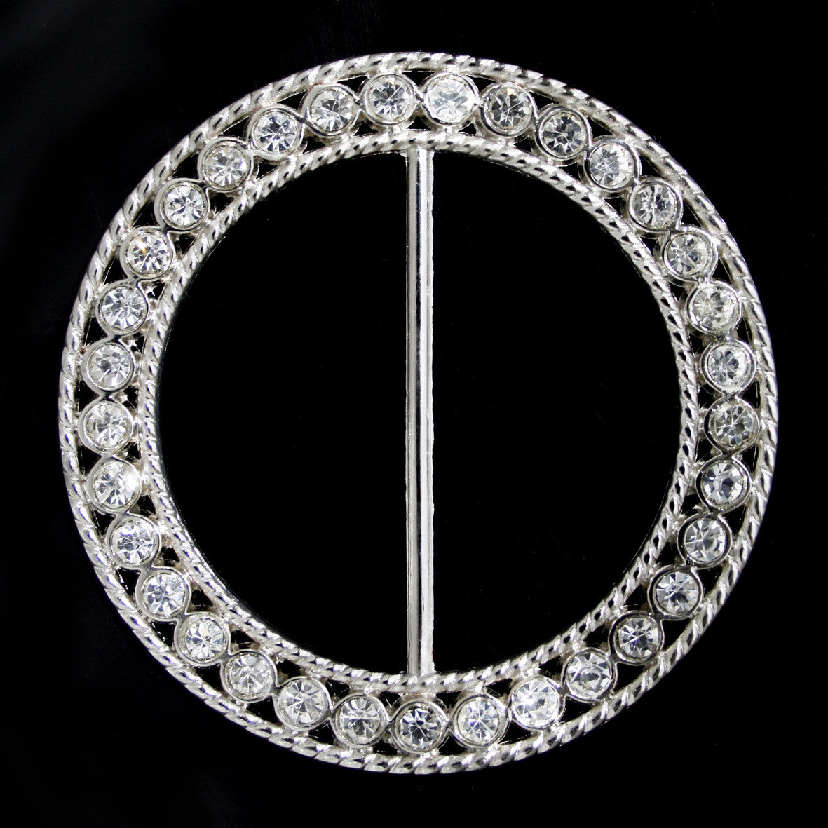 Round diamante buckle – www.jimmybuttons.com.au