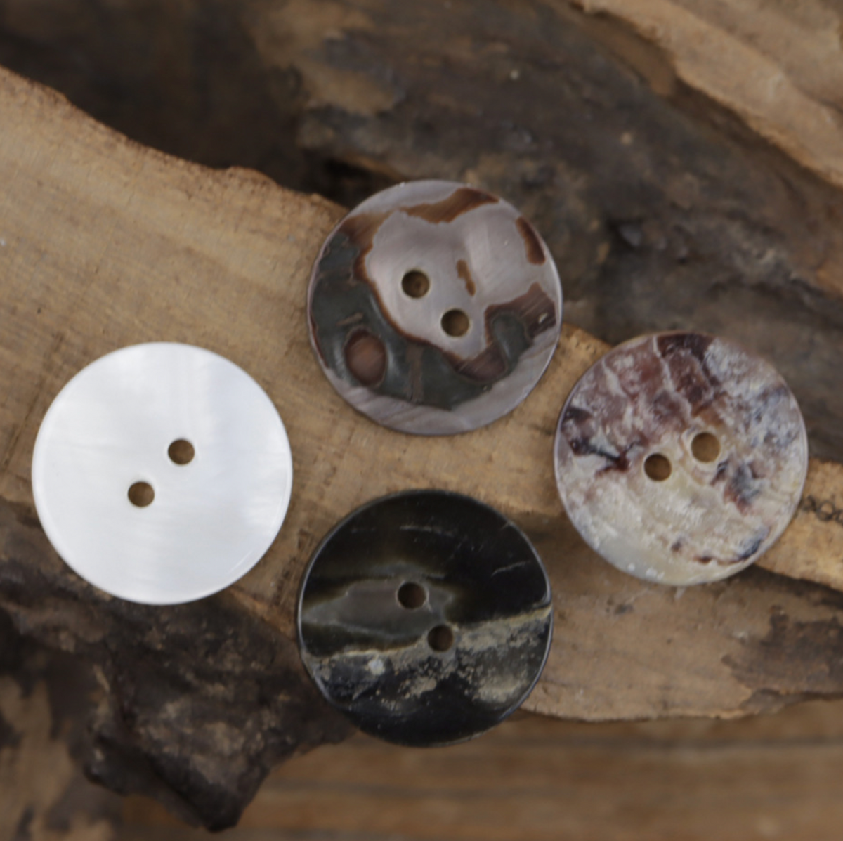 Natural Black MOP buttons – www.jimmybuttons.com.au