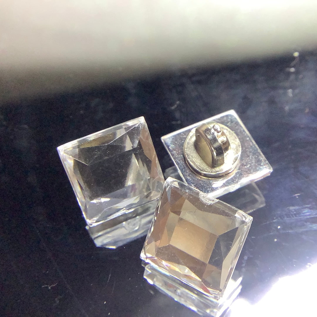 Crystal square shank button – www.jimmybuttons.com.au