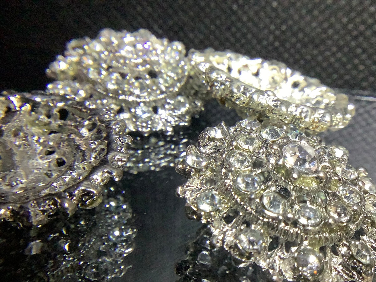 Flower diamonte shank button 25mm – www.jimmybuttons.com.au