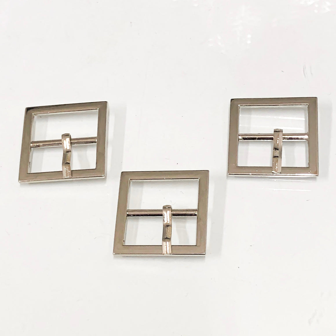 Hardware - Buckles – www.jimmybuttons.com.au