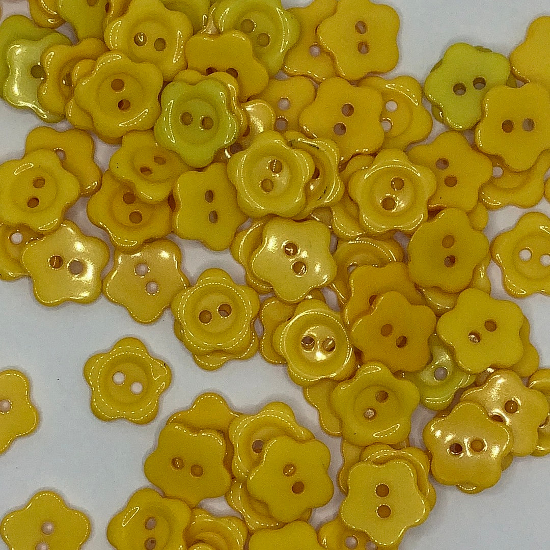 Yellow Flower Button – www.jimmybuttons.com.au